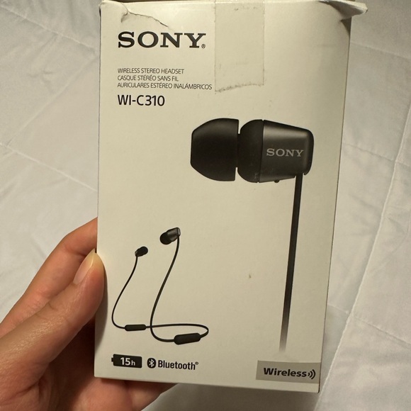 Sony | Headphones | New In Box Sony Black Wireless Inear Headphones ...